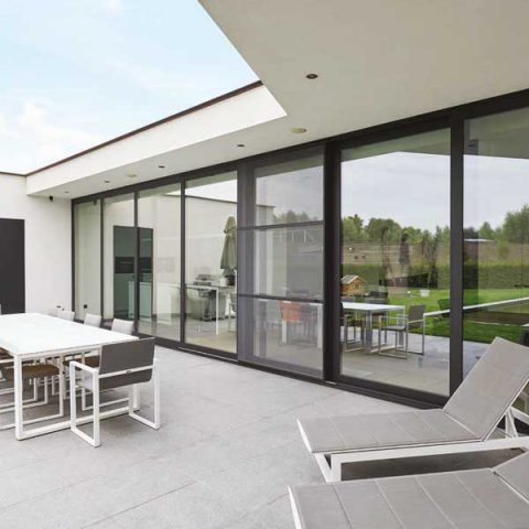 Ramen en deuren - Deralux